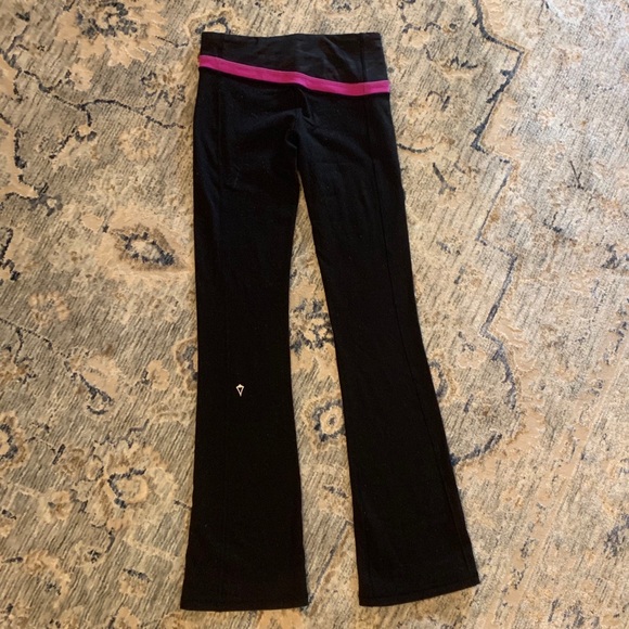 Ivivva | Bottoms | Ivivva Yoga Pants Reversible | Poshmark